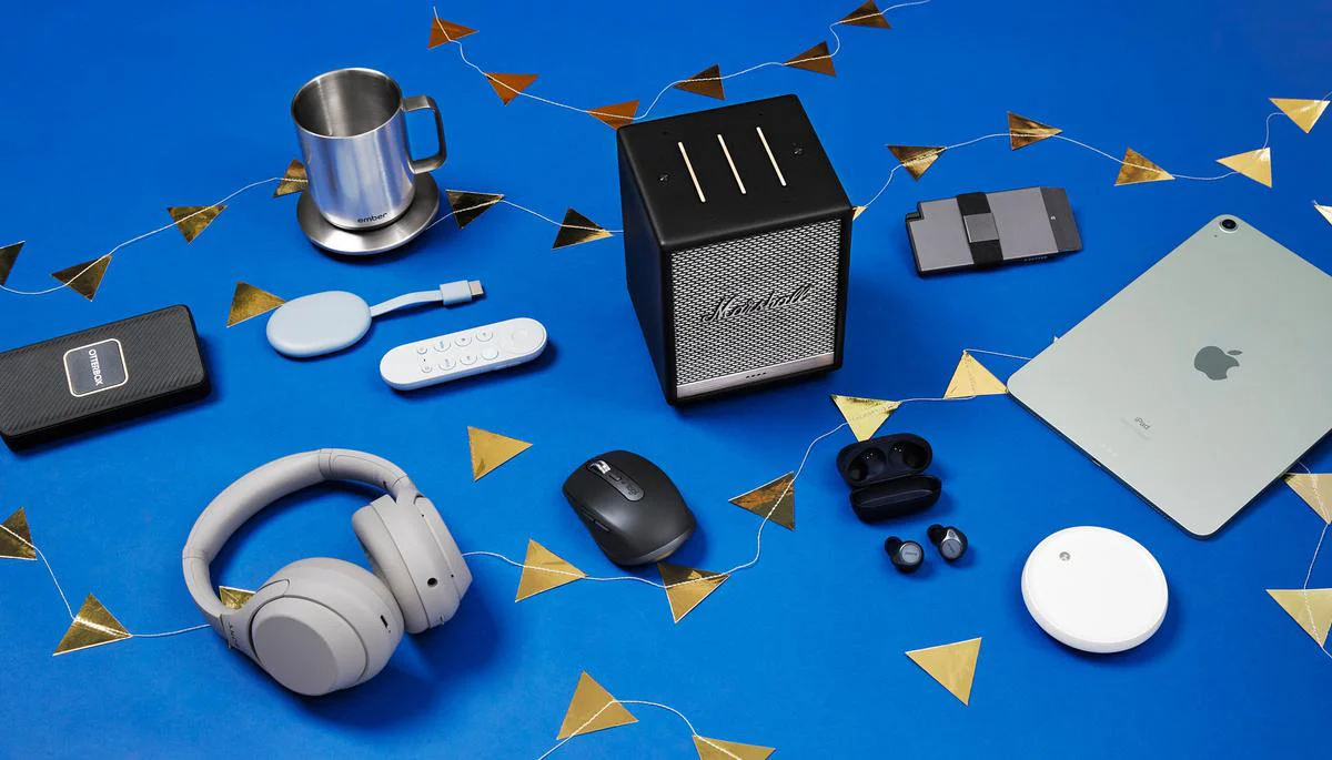 Best Tech Gadgets for Corporate Gifting in Dubai - Brandcare Solutions